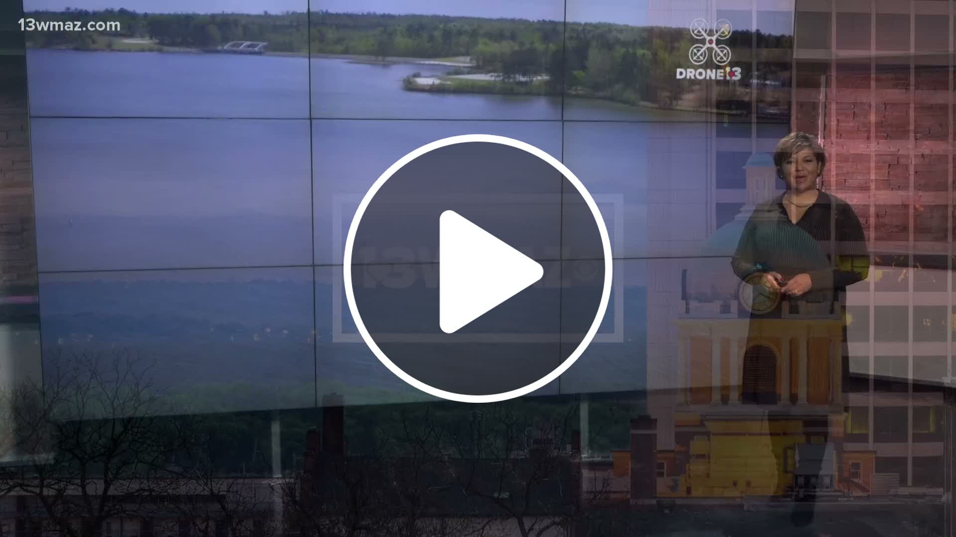 'We all love the sport' | Macon water skiers ring in 2026 with annual ...