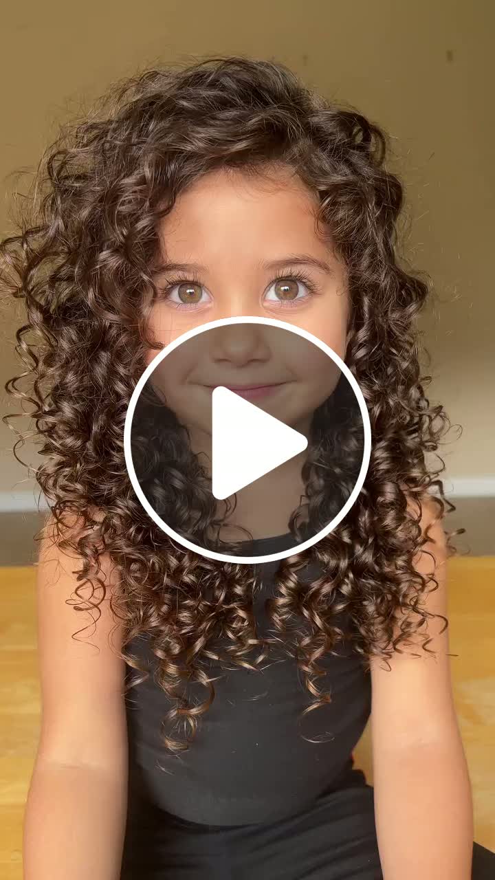 what does she put into that hair, it's so cute - NewsBreak
