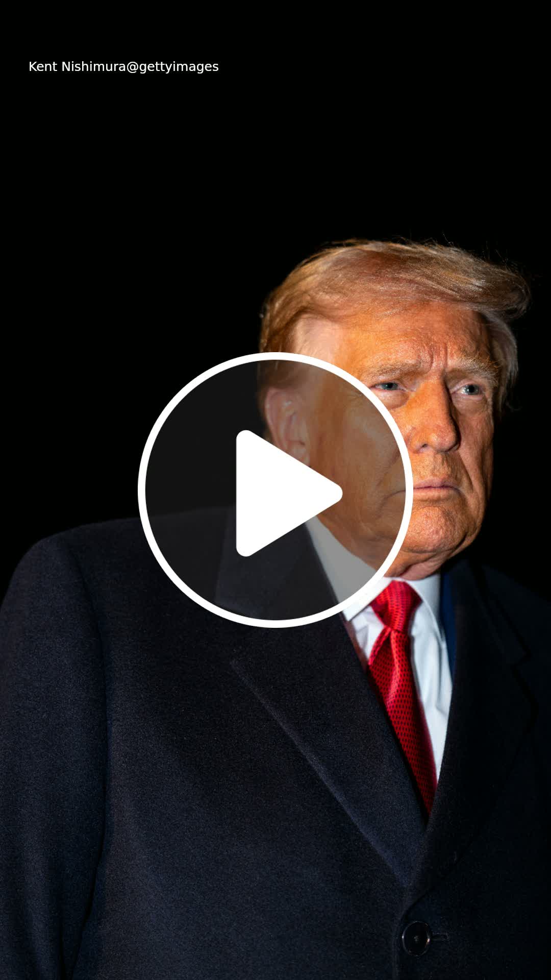 Trump accused of hiding his neck - NewsBreak