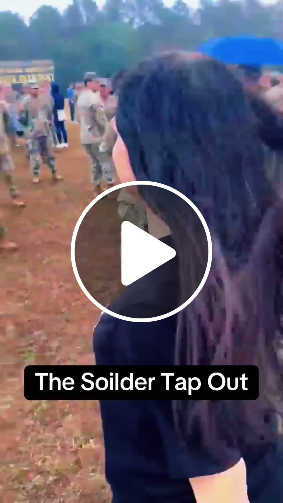 Soldiers Emotional Tap Out by His Twin Sister - NewsBreak