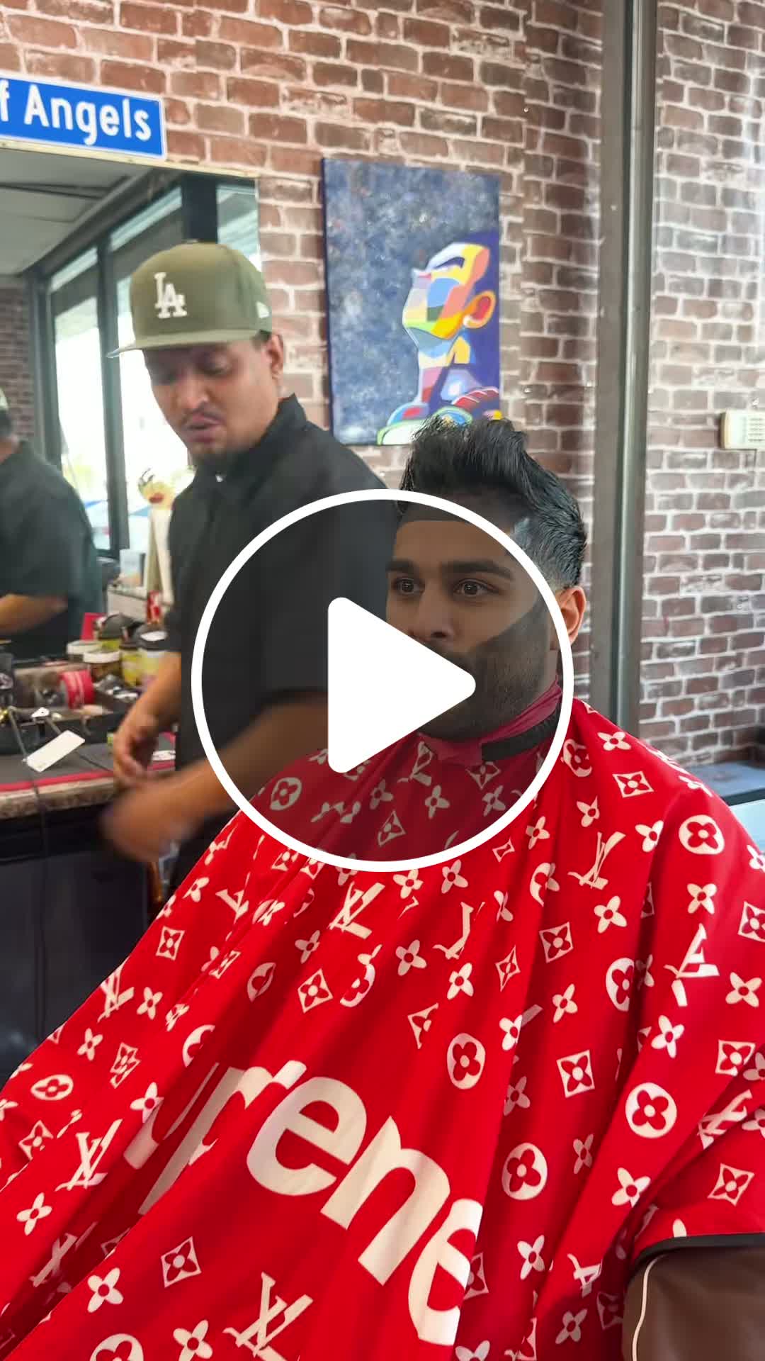 When guys paint their hairline Tayray Texas - NewsBreak