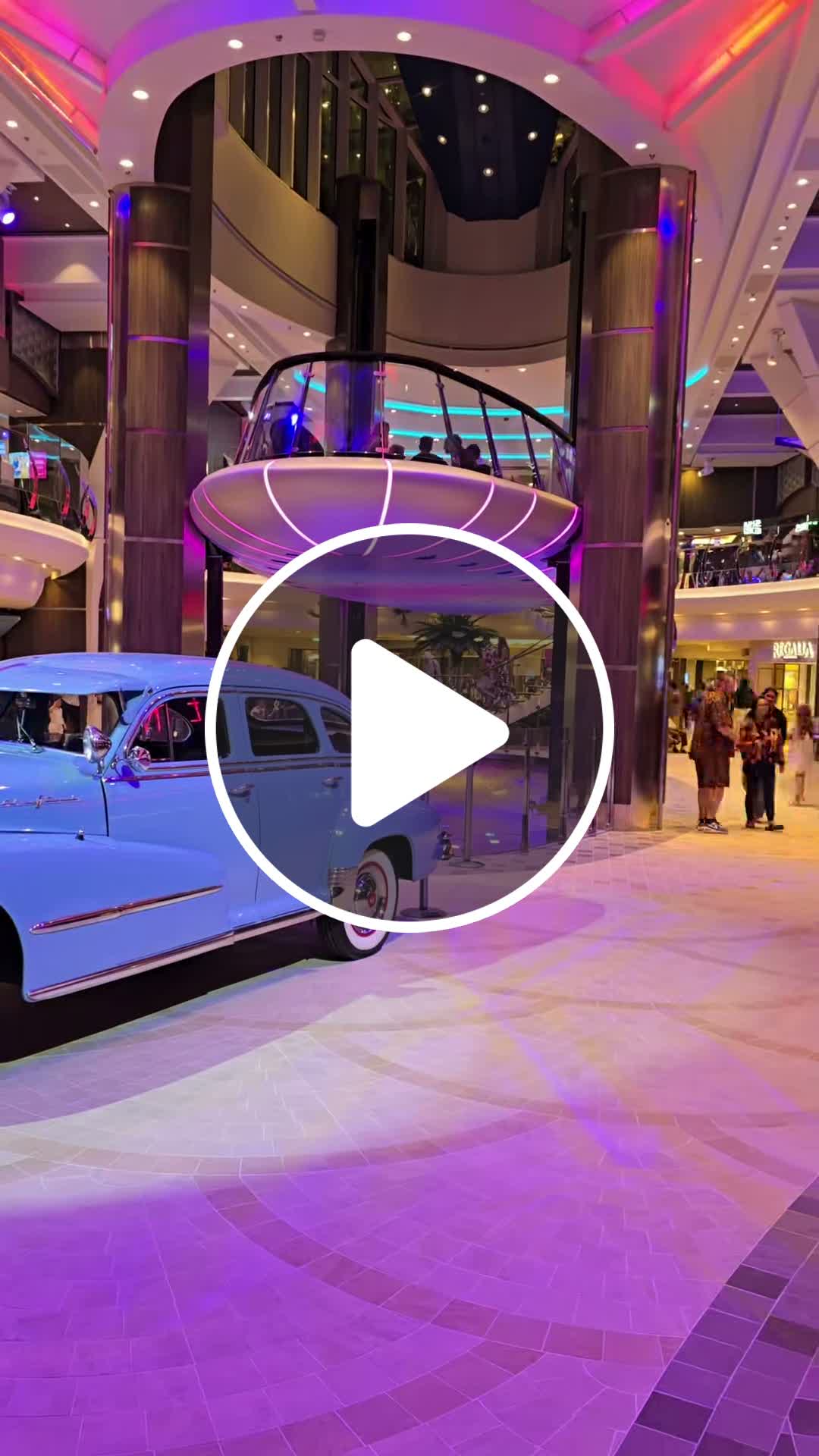 Rising Tide Bar Utopia Of The seas Royal Caribbean cruiseship cruisetok ...