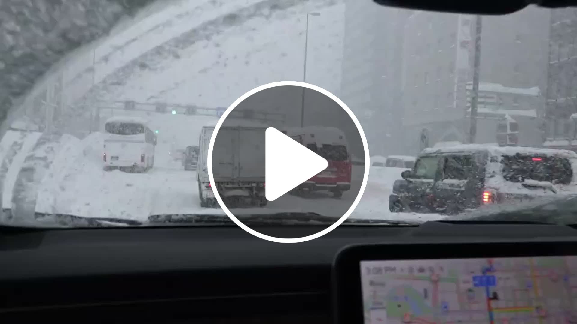 Heavy snow hits traffic during blizzards in Japan - NewsBreak