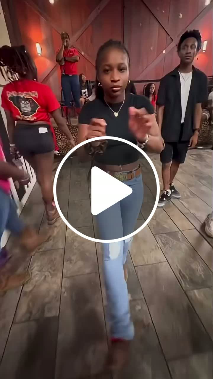 How To Do The “Duck Walk” Line DanceShe got it! 🔥 - NewsBreak
