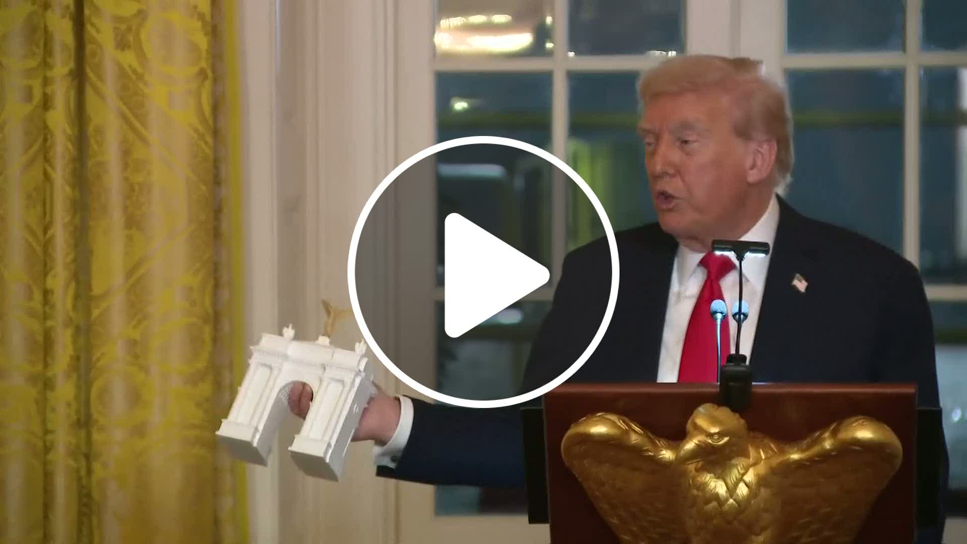 Trump unveils plans for 'Independence Arch' near Lincoln Memorial ...