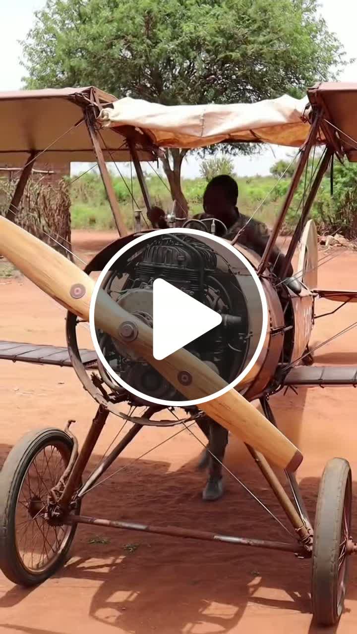 #CaughtOnCameraAfrican engineers build their own old version of the ...