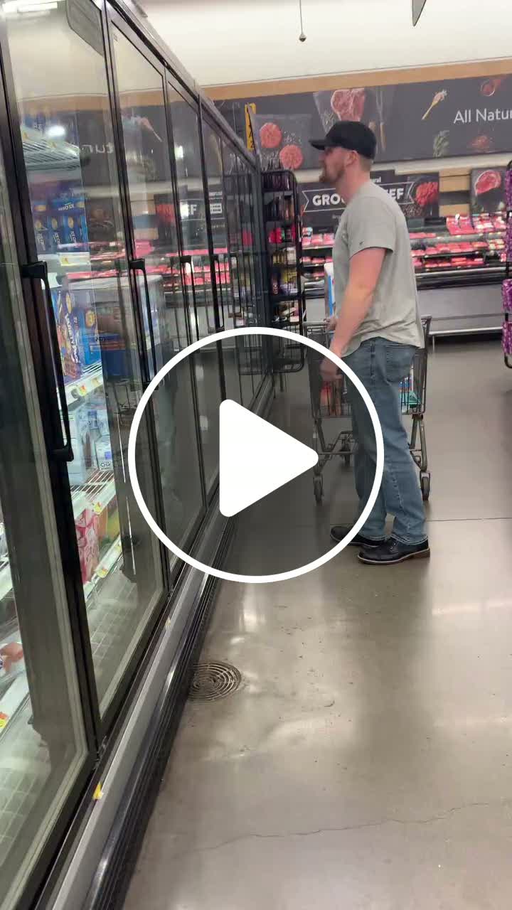 His wife really knew she was married to a small boy😂😂😂 wait for his ...