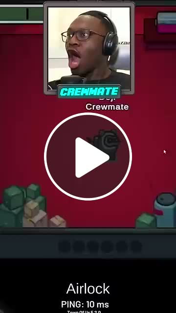 Deji Gets AIRLOCKED - NewsBreak