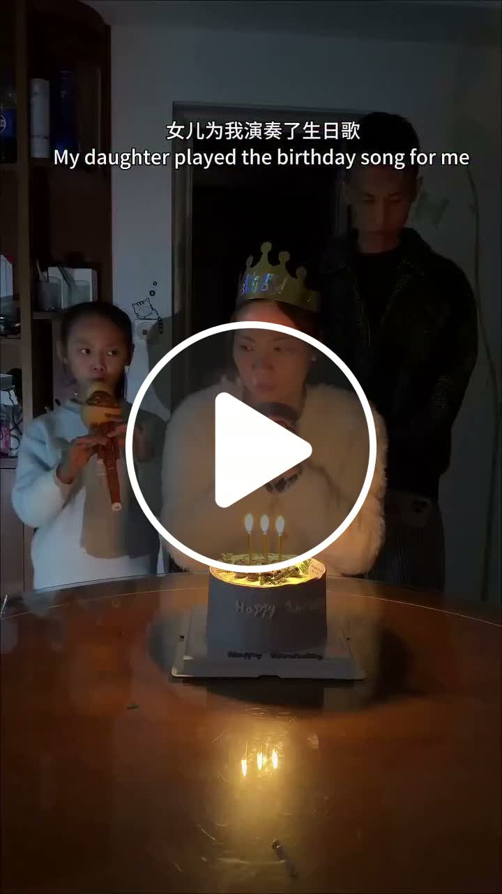 Wait for her reaction 🤯😲 - NewsBreak