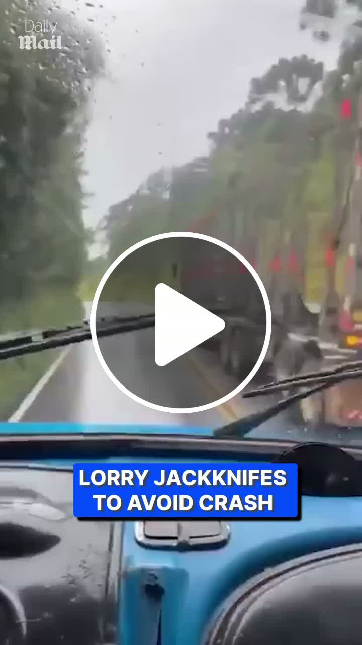 Lorry s epic maneuver to avoid crash - NewsBreak