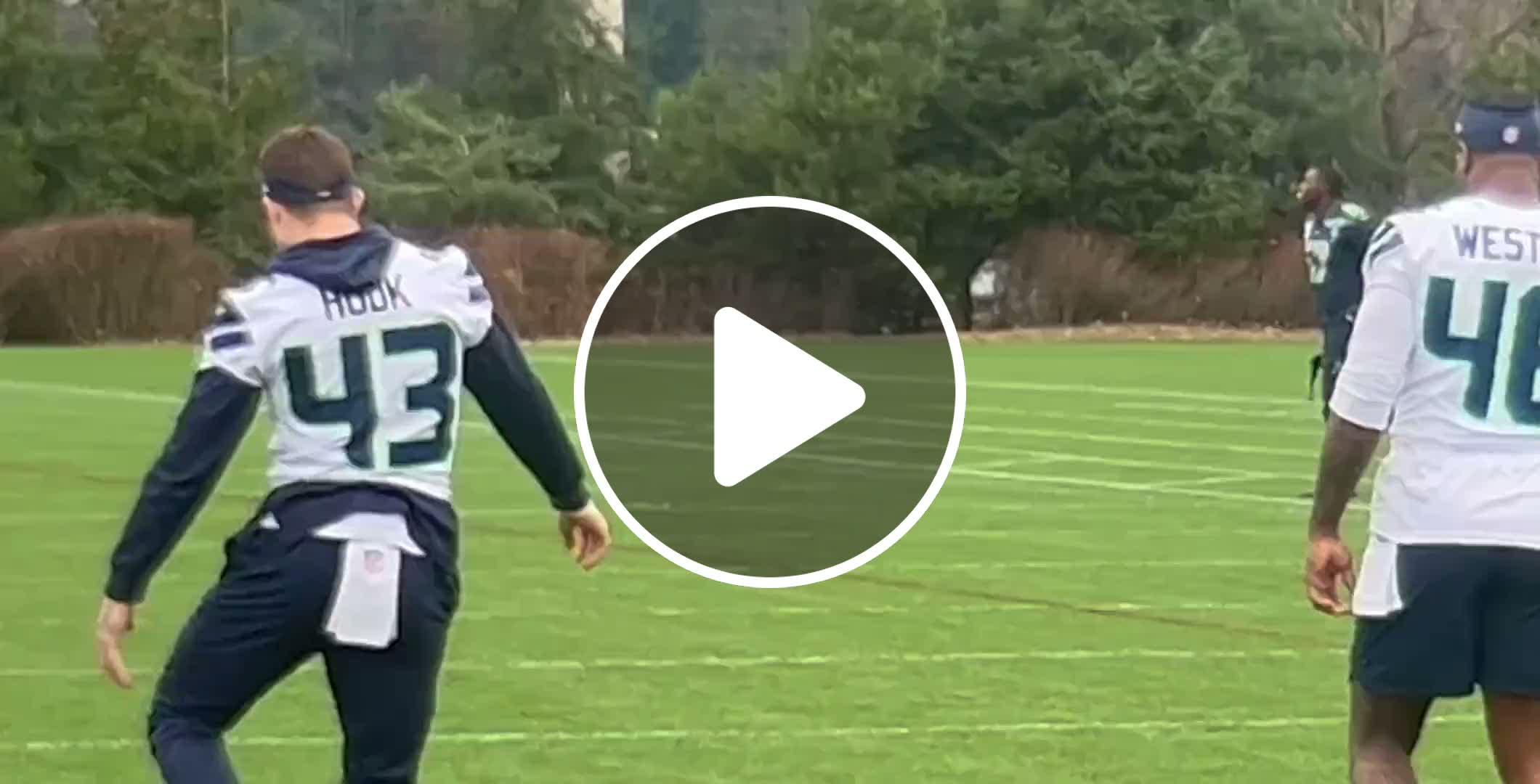 Charles Cross jogs out to Seahawks practice 2 days before 49ers playoff ...