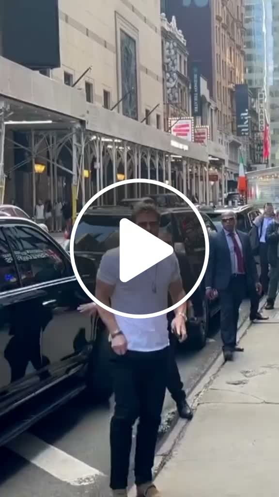 Actors who died without seeing their films. Paul Walker, Bruce Lee ...