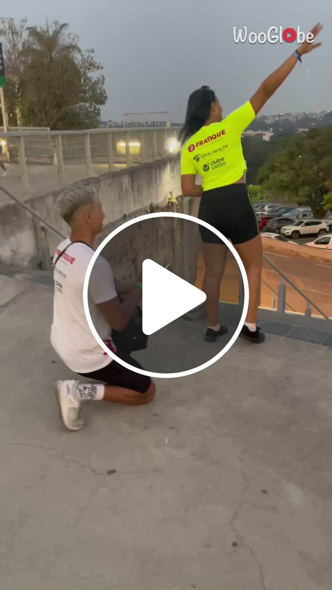 Surprise proposal takes a funny turn when woman walks off to process it ...
