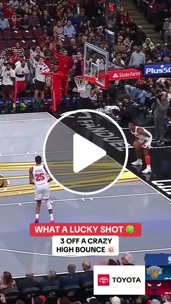 🏆 That bounce was bouncing 🫨 🏆 #NBA #basketball #Knicks #MilesBridges # ...