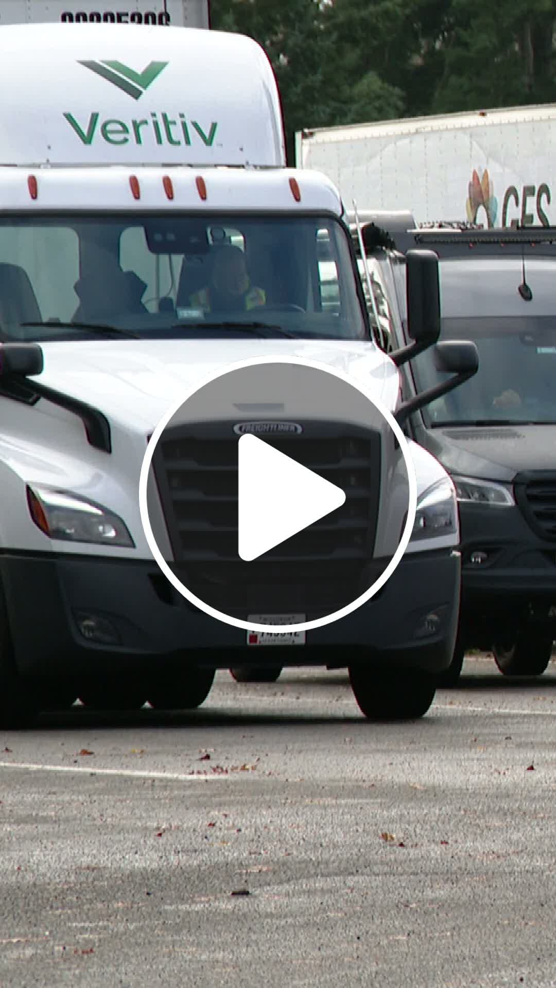 'Truck parking is an issue': New tech helps drivers find parking ...