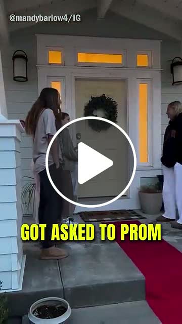 Girl With Down Syndrome Gets Asked To Prom - NewsBreak