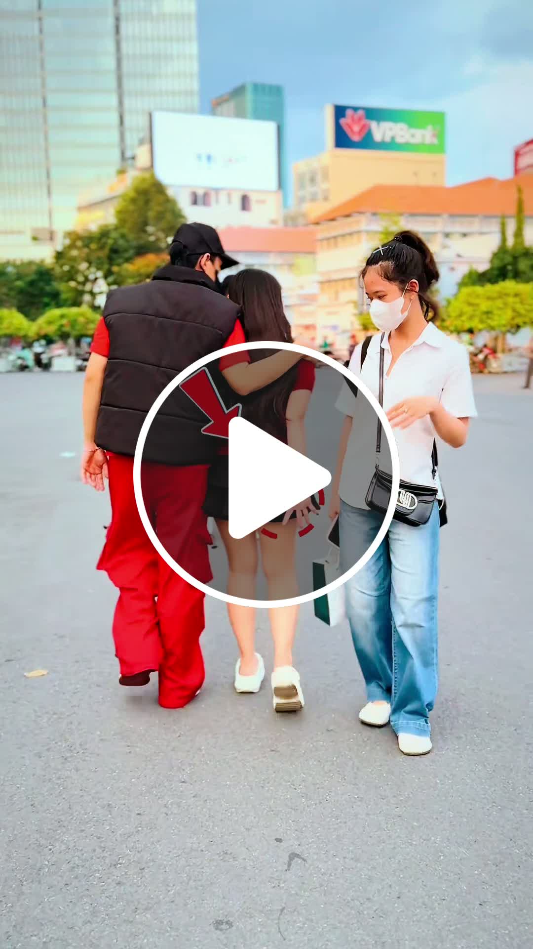 She Gave a Secret Hand Signal for Help #LifeSkills #KindnessMatters # ...