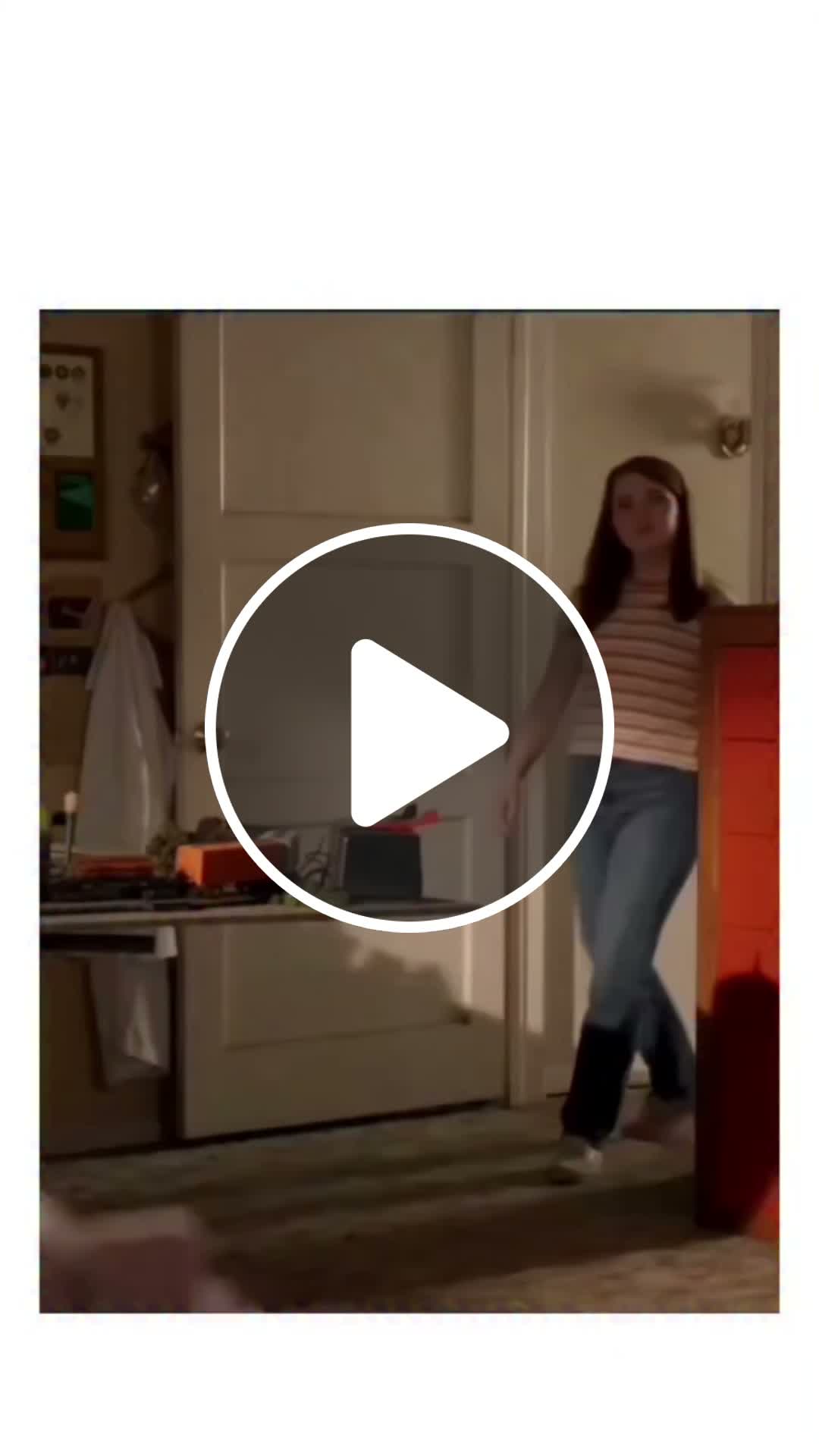 Young Sheldon Child Prodigy East Texas High School at Nine Family ...