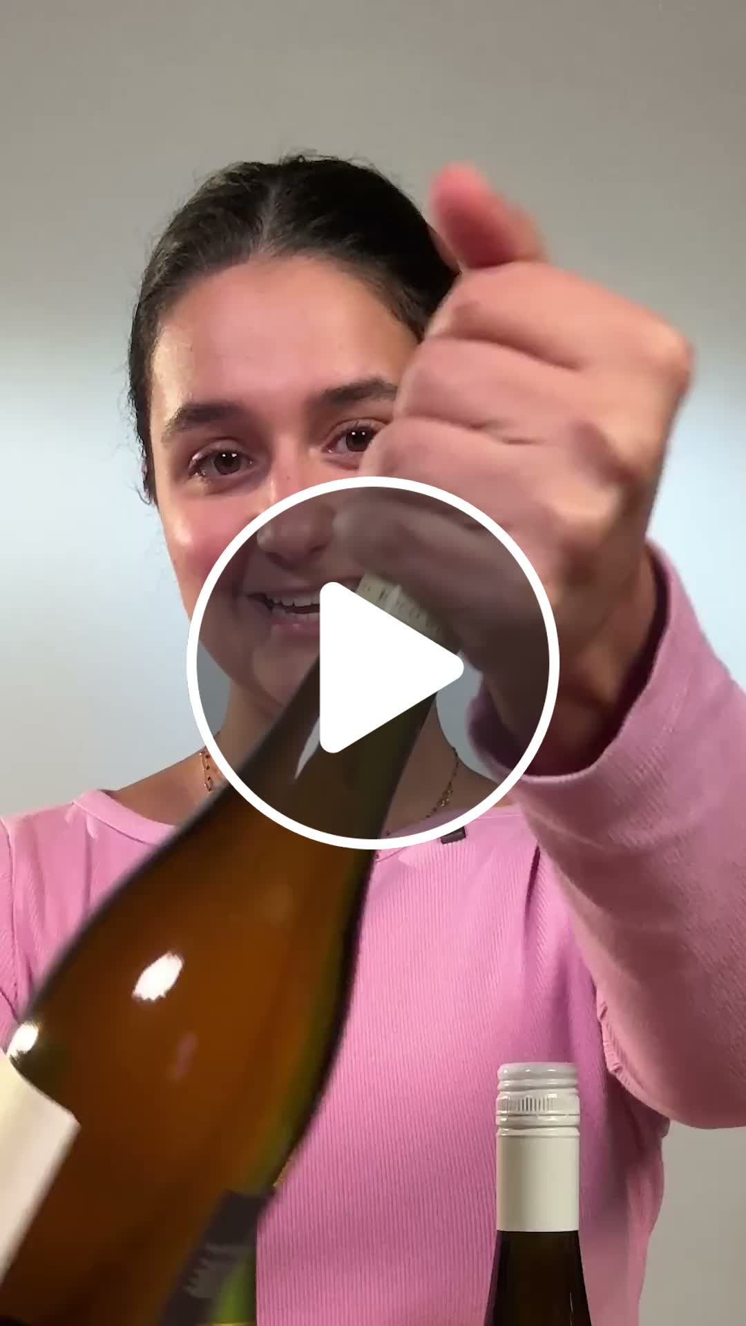 The Pros and Cons of Screw Tops Versus Corks for Your Wine Bottles ...