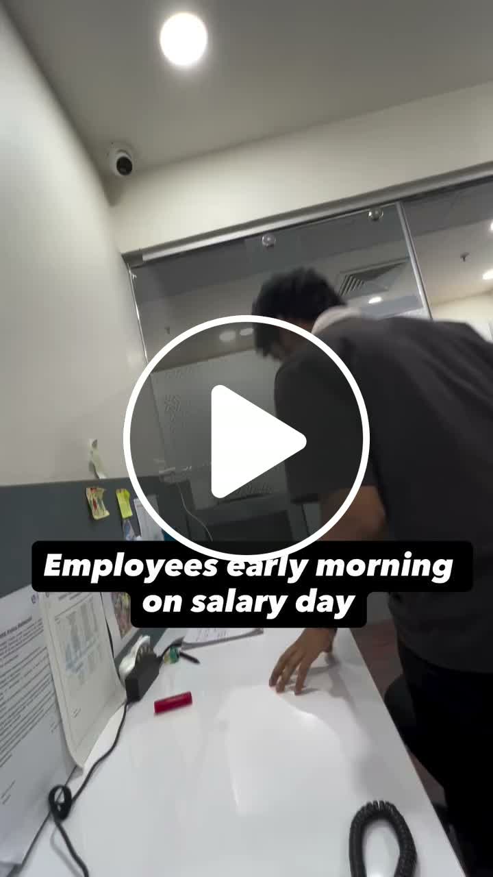 Employees early morning on salary day - NewsBreak