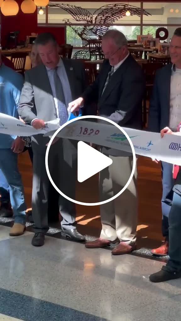 🍻Yuengling 1829 Bar & Grill is now open at Harrisburg International ...