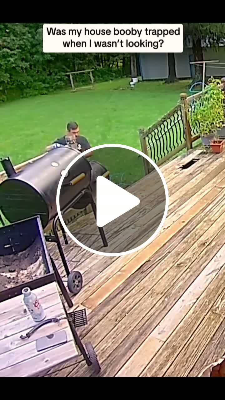 Kevin McCallister we know you're here somewhere 👀 #afv #fail #funny ...