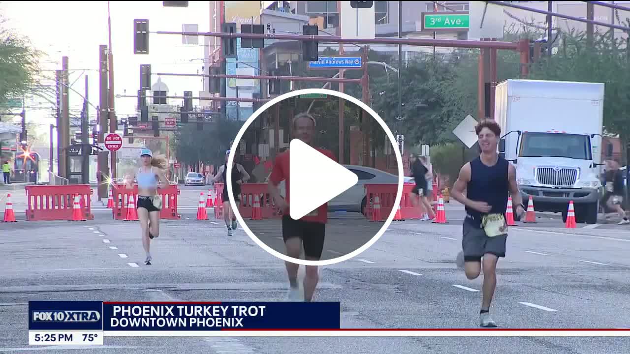 Runners dress-up, race for annual Turkey Trots around Phoenix - NewsBreak