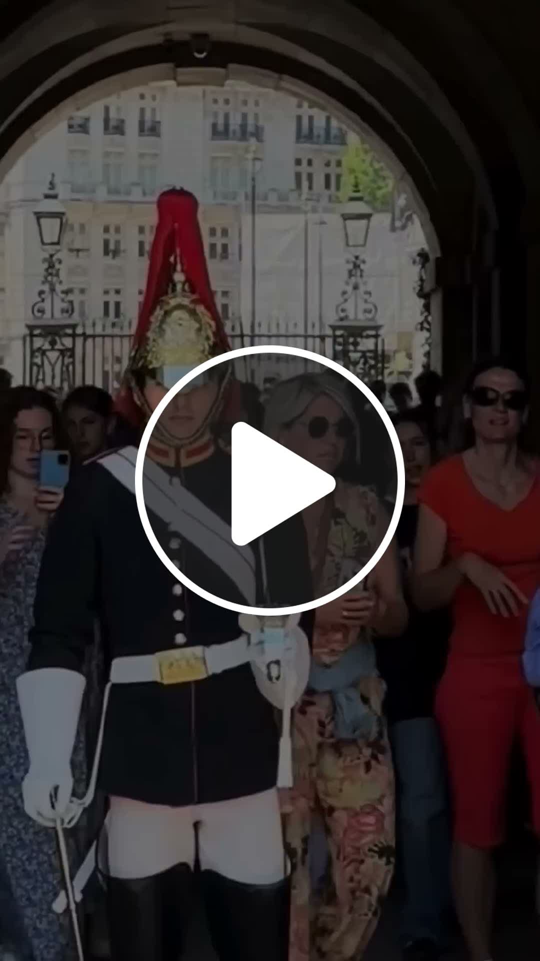 hello peter ellis 🖖🖖#kingsguard #horseguardsparade #peterellis # ...