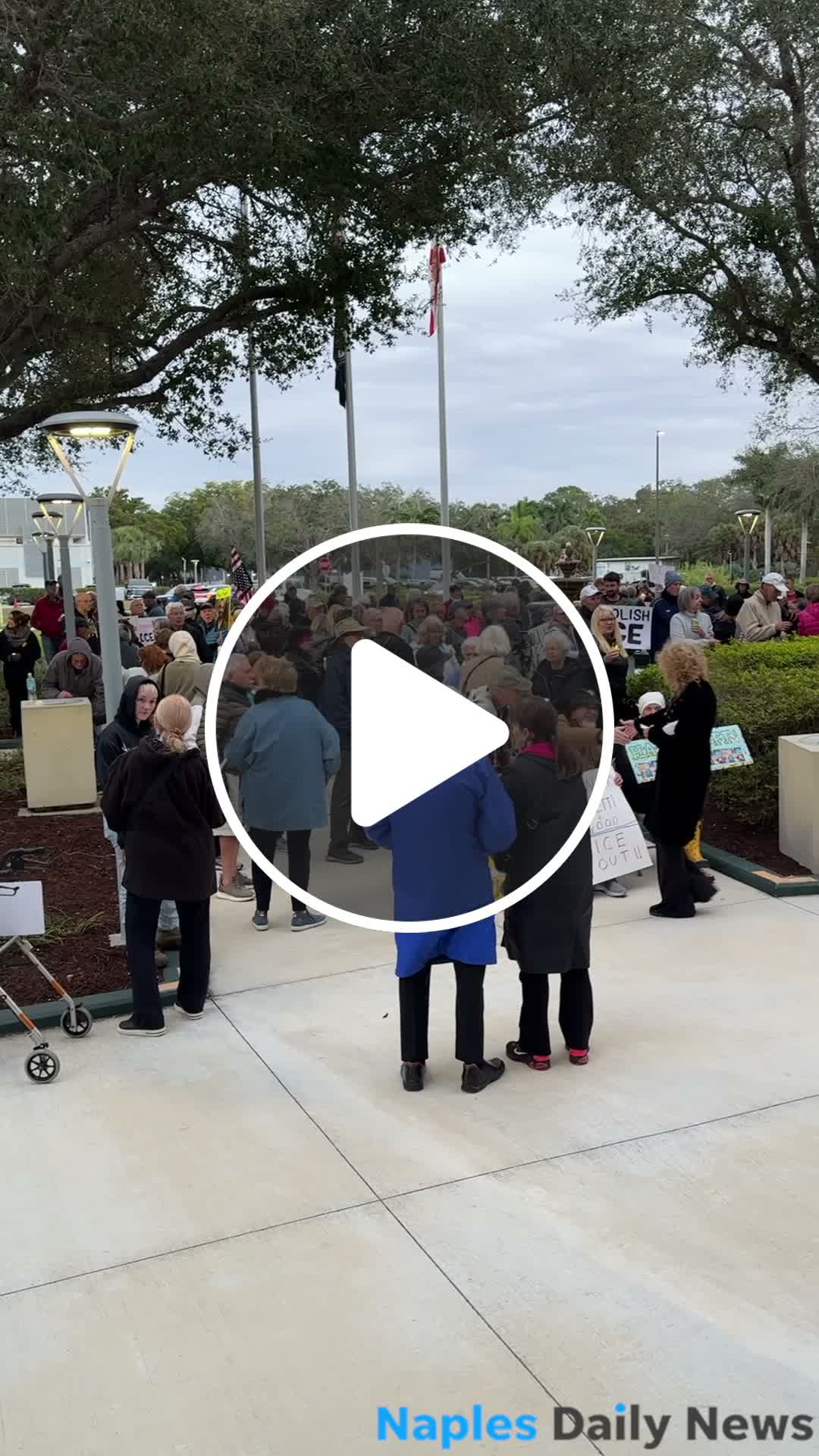 Naples vigil for Alex Pretti, others killed by ICE, draws hundreds ...