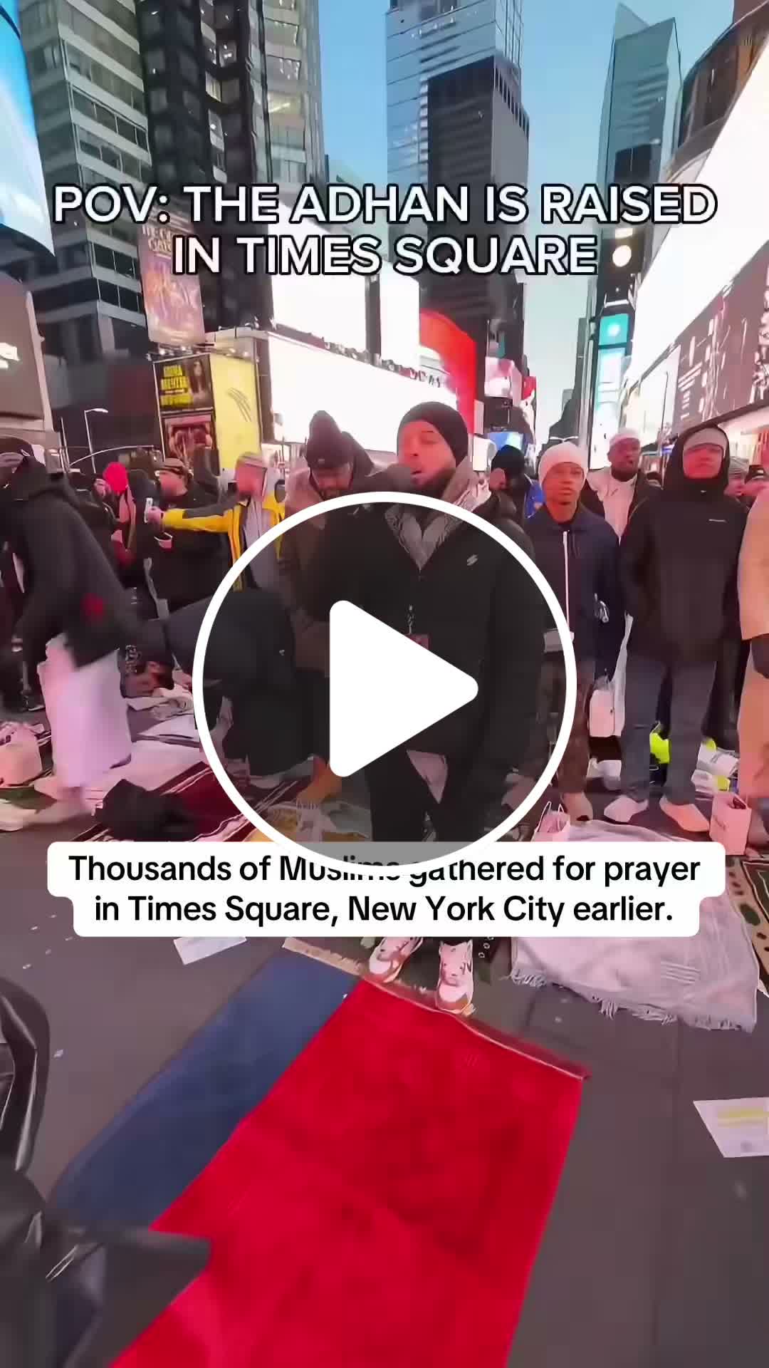 Thousands of Muslims gather in Times Square for an inspiring prayer ...