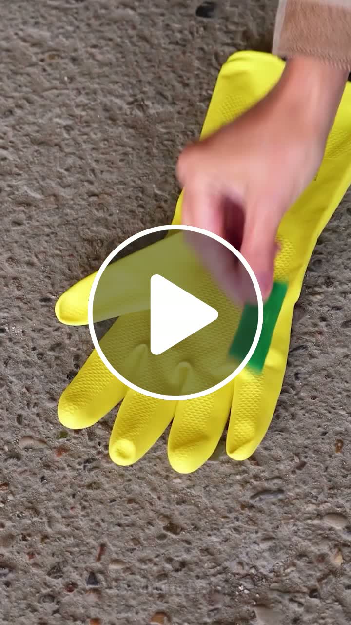 Wheel cleaning device Glove and sponge - NewsBreak