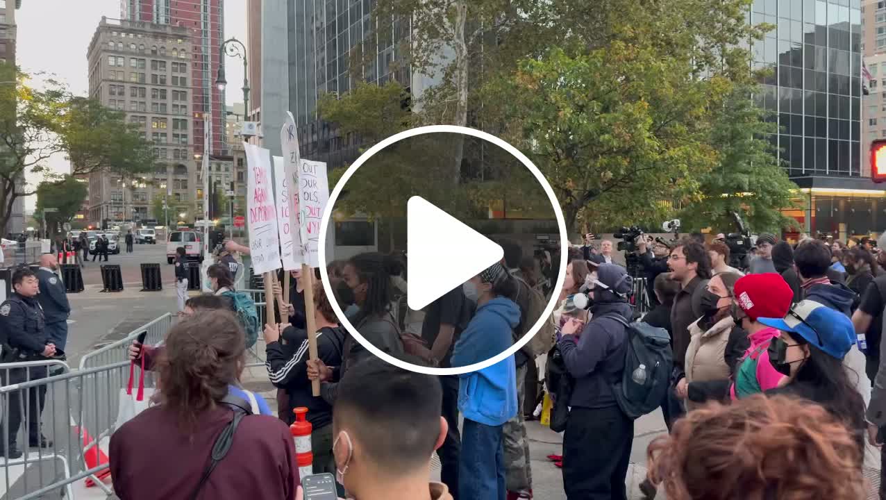 NOW: protestors chant “ICE out of new york!” outside of 26 federal ...