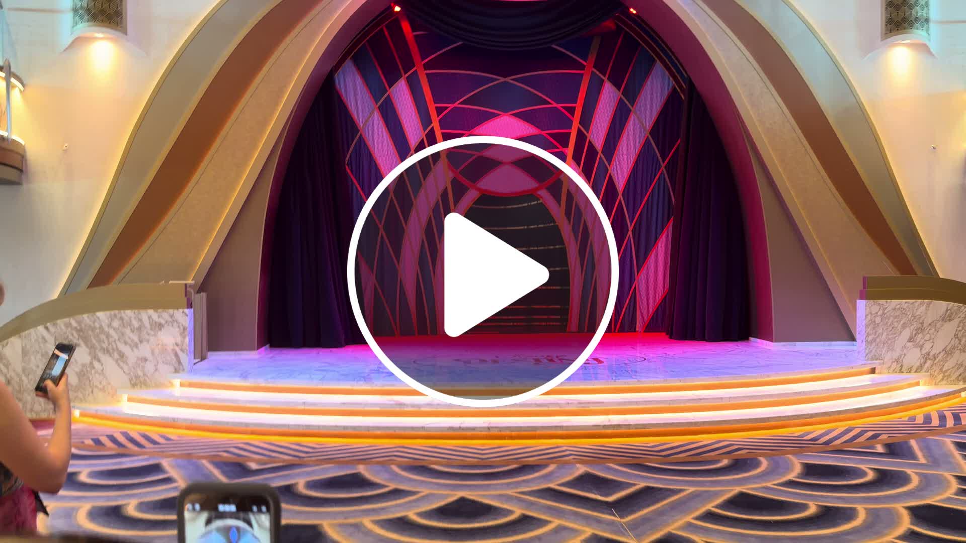 Electro Interrupts Hero Moves with Spider-Man on the Disney Destiny ...