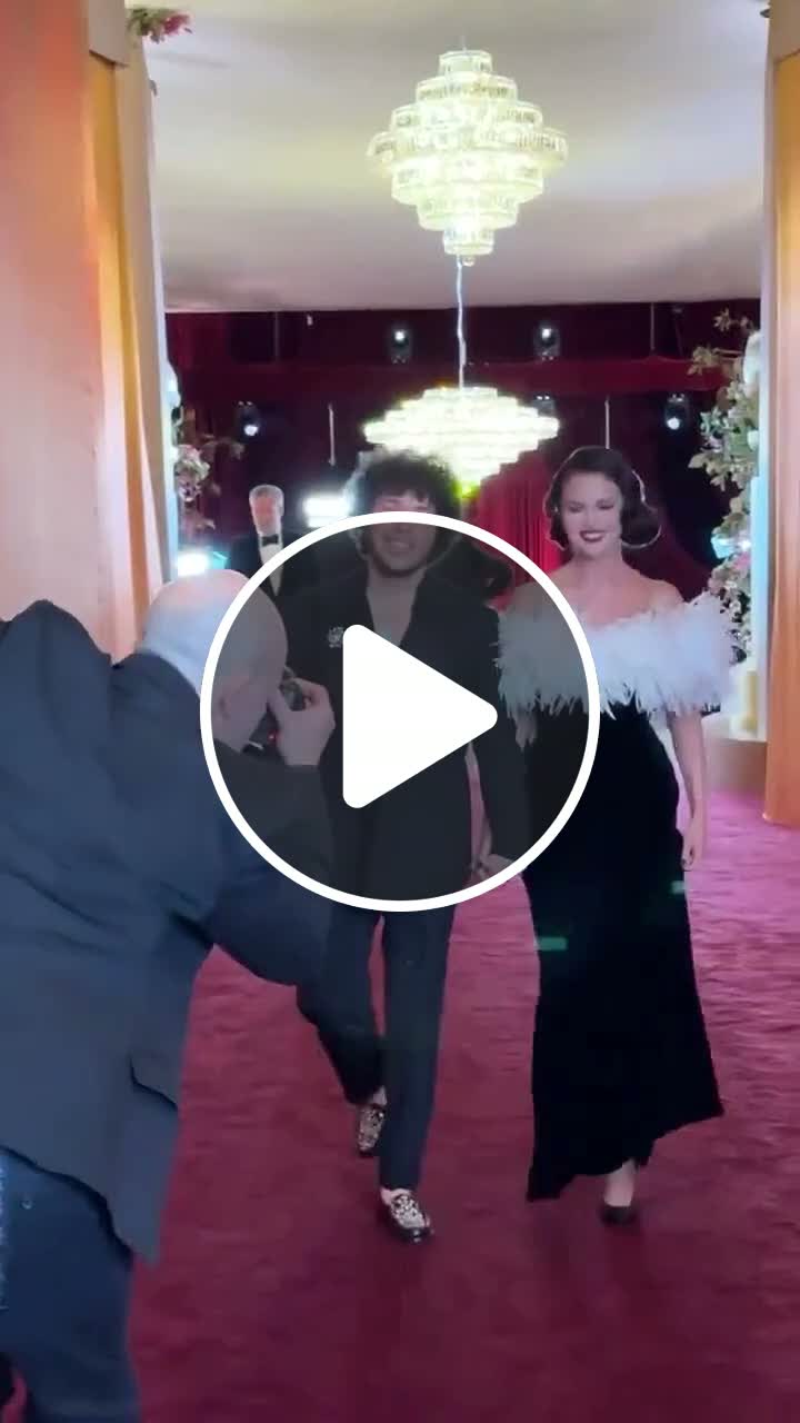 Selena Gomez & Benny Blanco Bring Newlywed Glow to 2026 Golden Globe ...