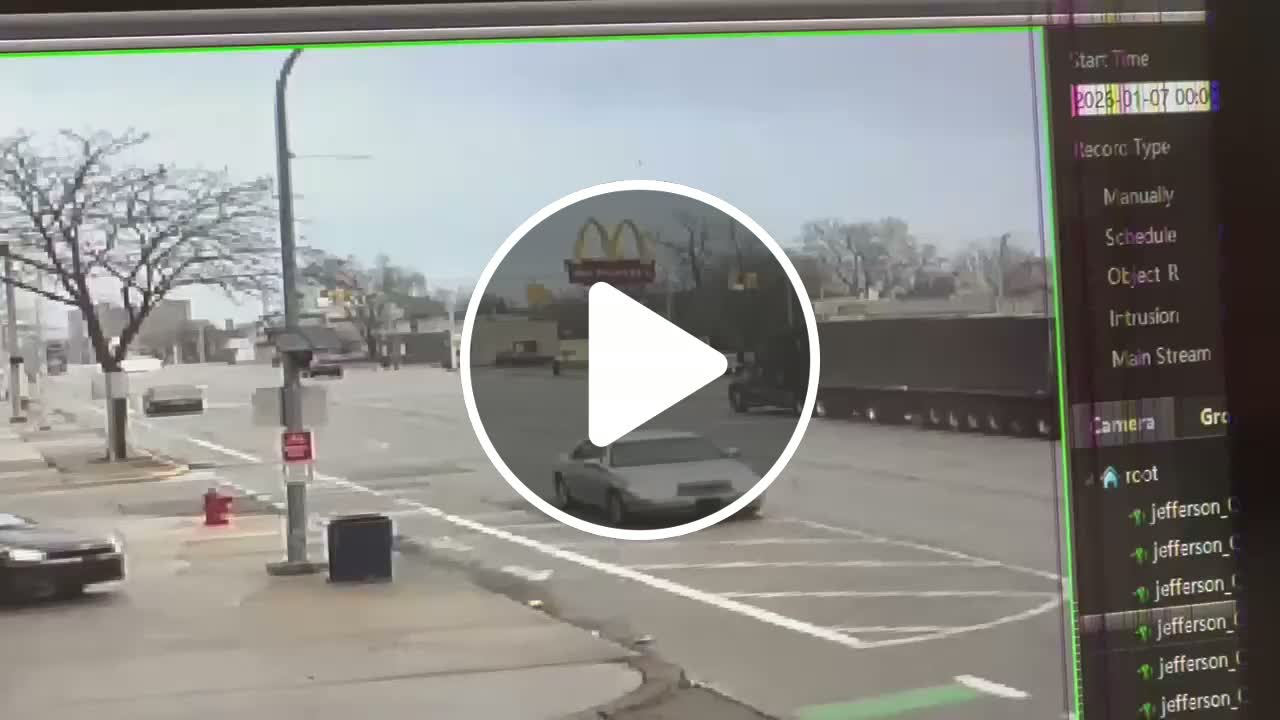 Manhole cover explosion in River Rouge - NewsBreak