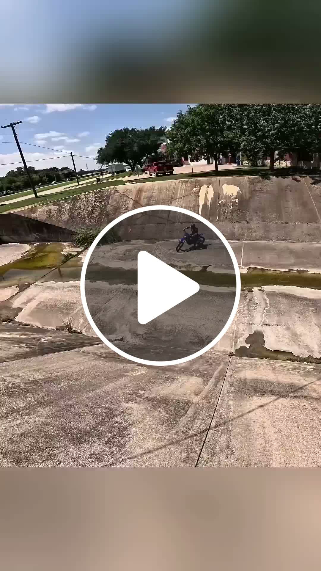 Biker Tries to Clear Fence and Breaks His Wrist! Credit# @paulsohard ...
