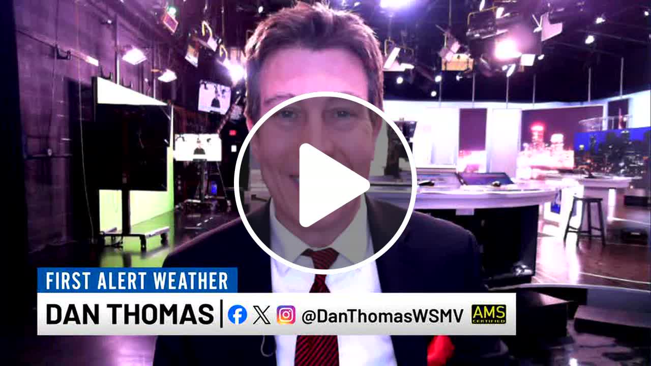 Rare Accumulating Snow in Paris France - NewsBreak