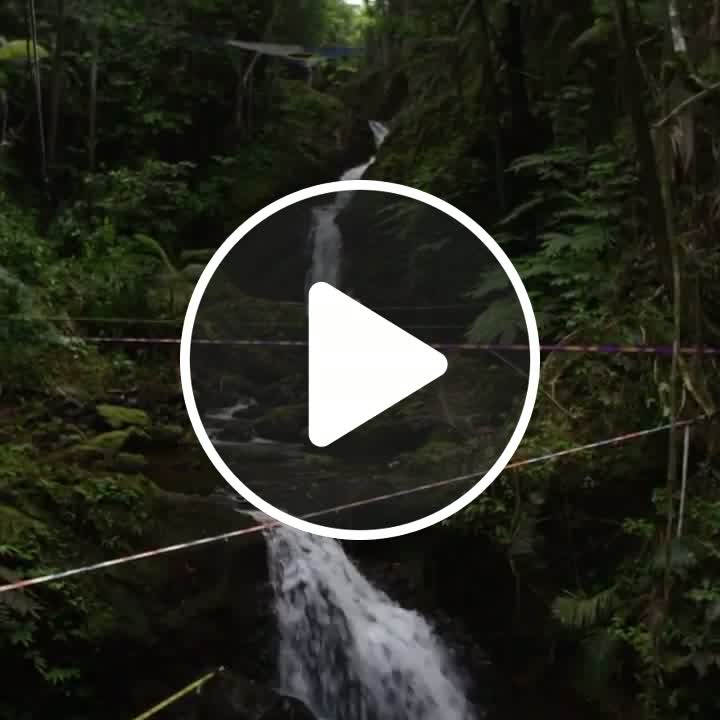 lines, 5 waterfalls, 1 slackliner We call thisSLACKLADDER! alexomason# ...