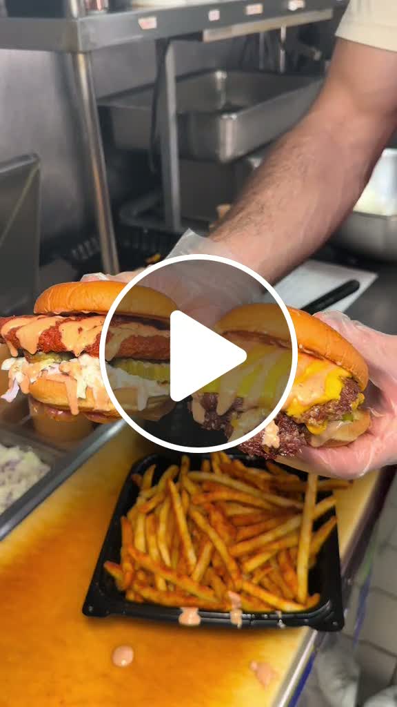 Hot Chicken Slider or Smash Burger# #hotchicken #northhollywood # ...