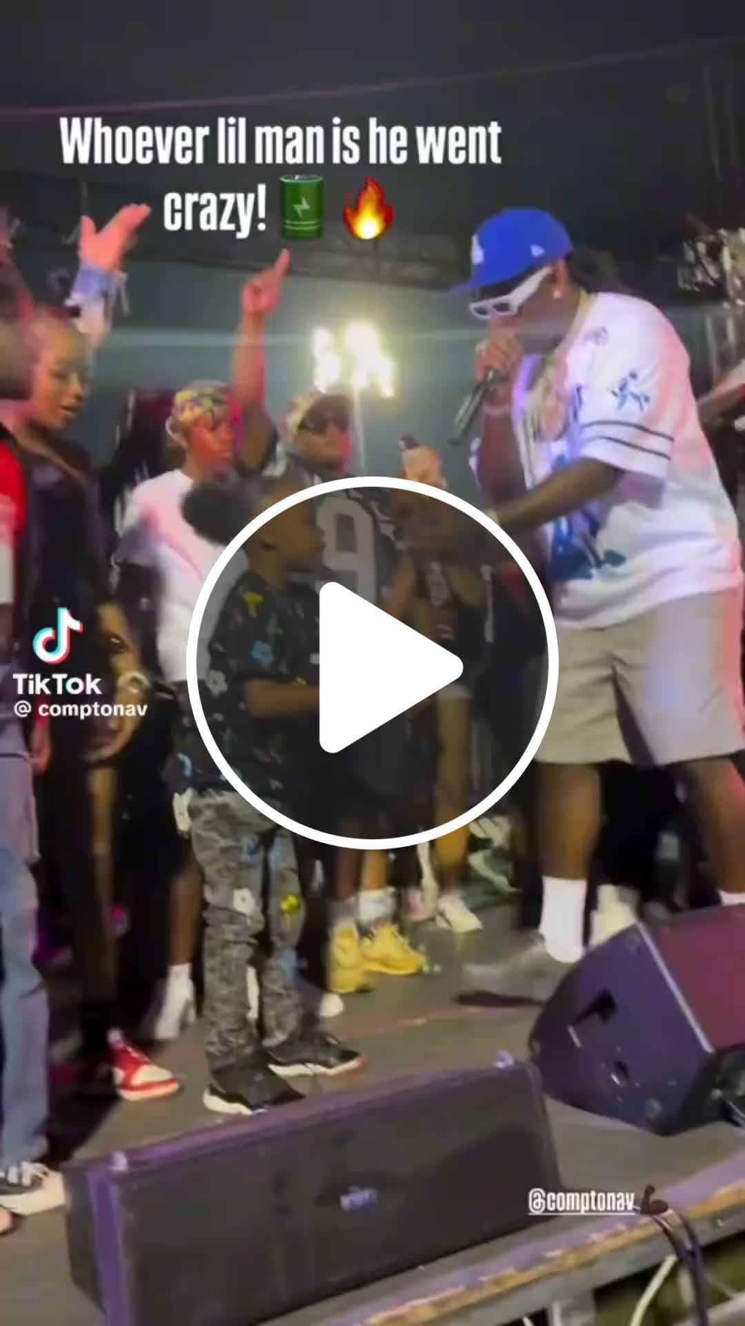 Lil dude got his groove on ☝🏾😂 - NewsBreak