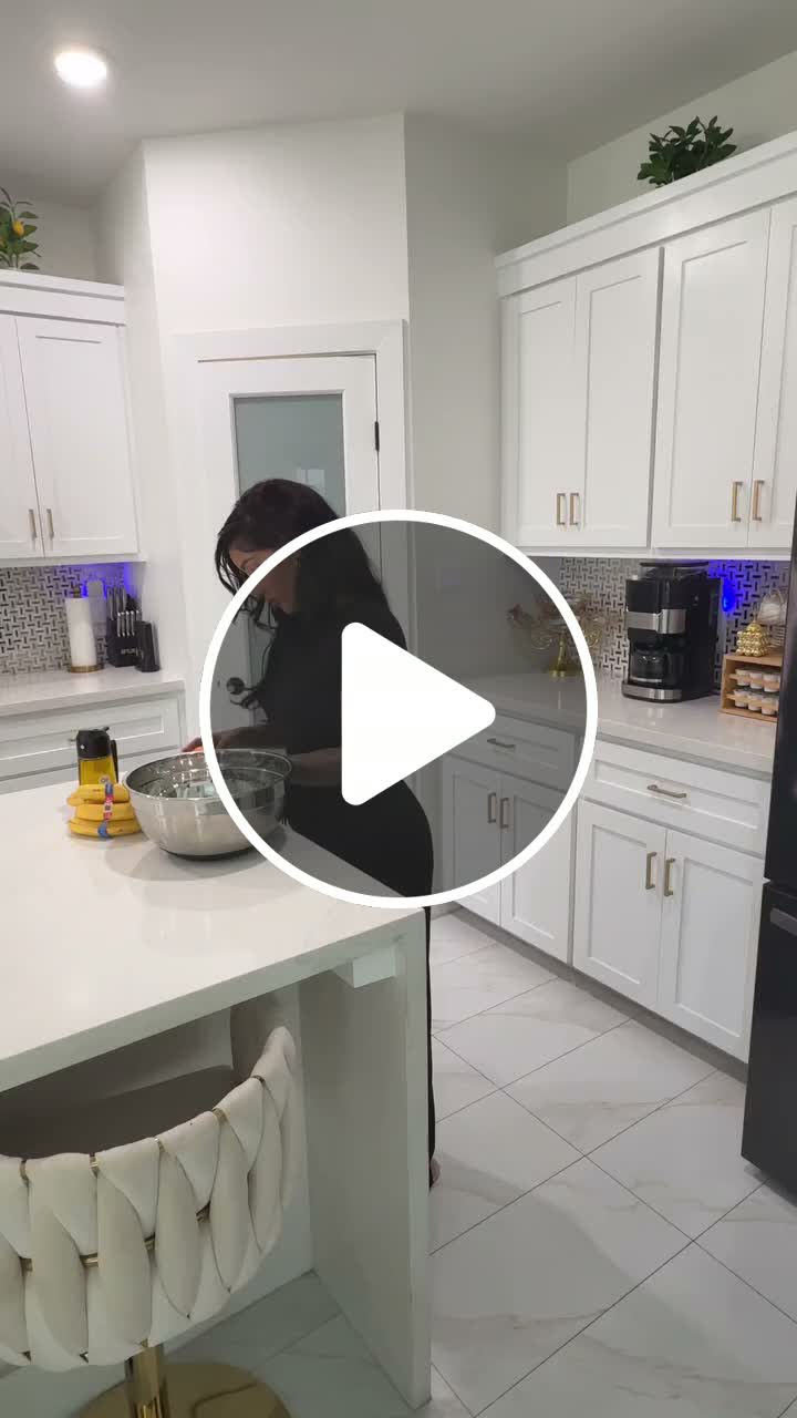 Trying to lighten up her moods after a fight 😂. Wait for her reaction 🤣 ...