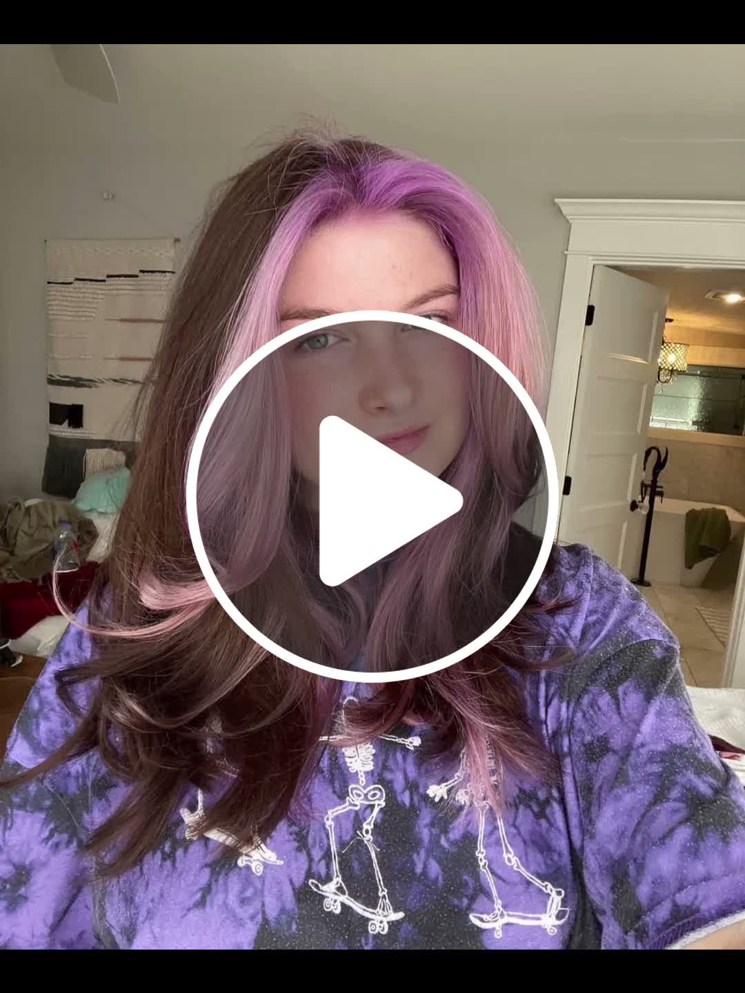 Do you like the colour of my hair 😘🥹 - NewsBreak