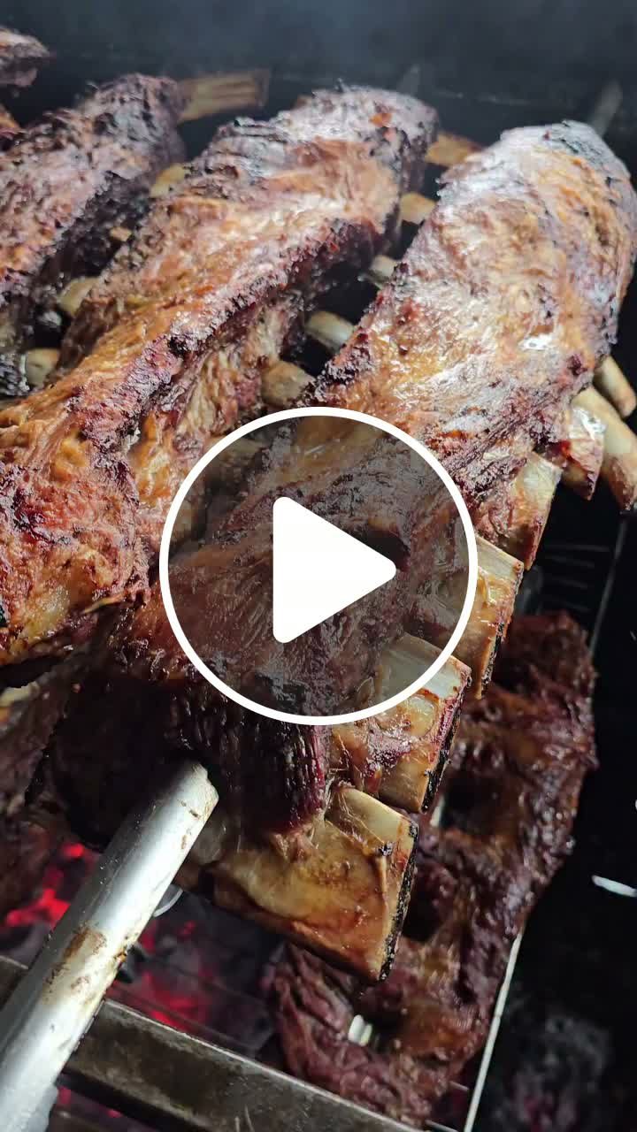 🔥🥩 • •• • #beef#salt #crust #meat #fire #bbq #grill #cook #food #tasty ...