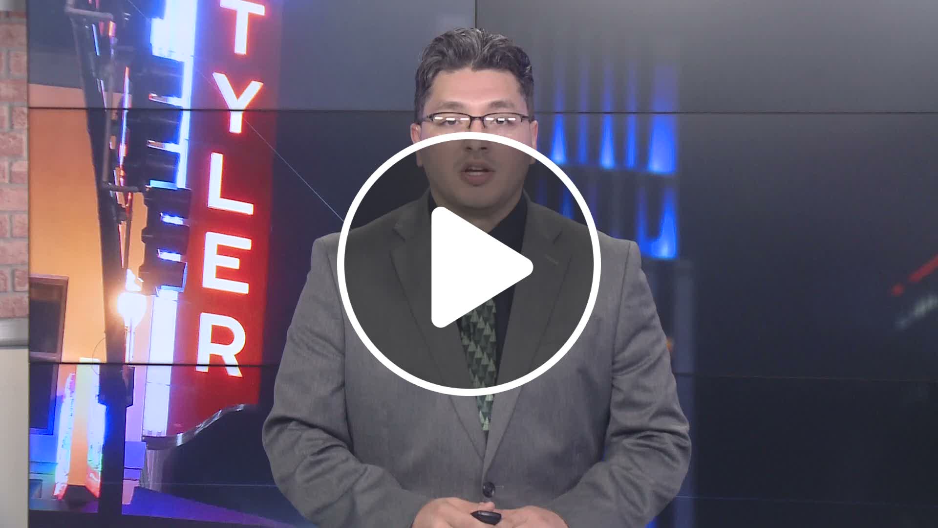 Pedestrian struck, killed in vehicle crash on Loop 323 in Tyler - NewsBreak