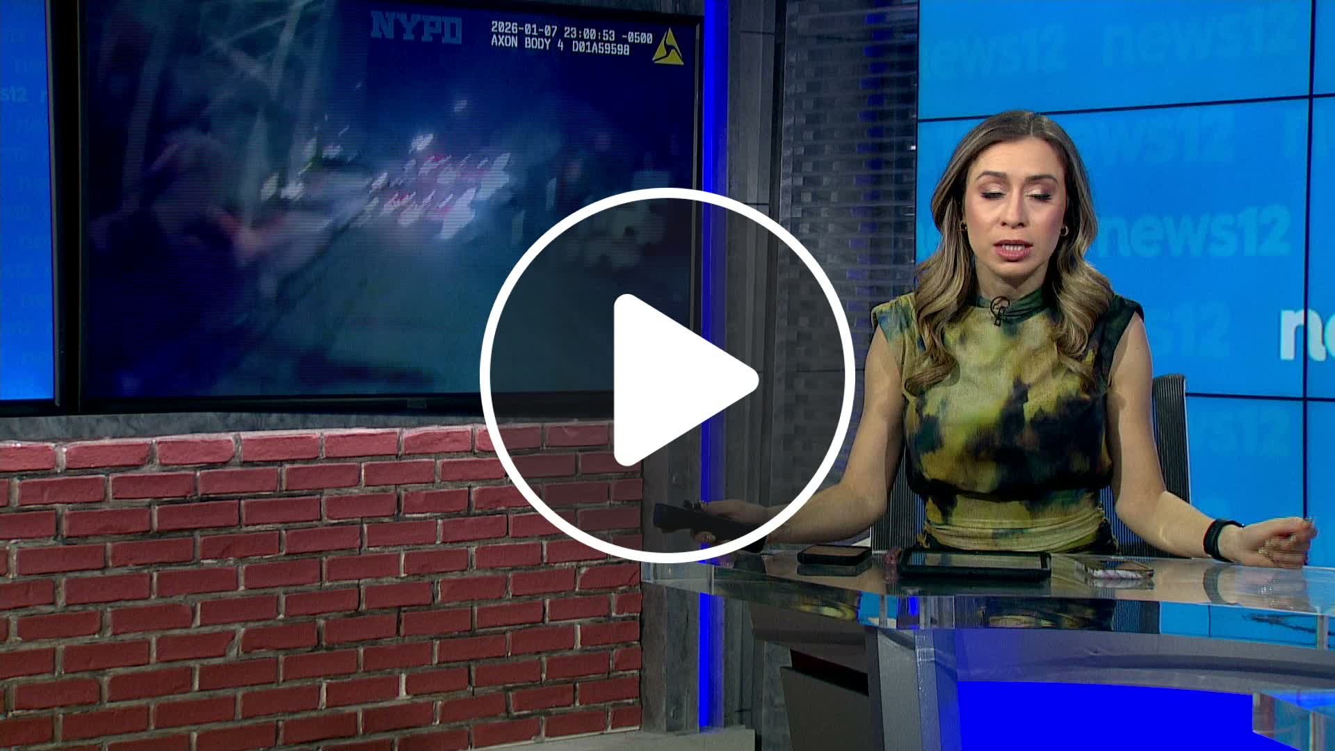 NYPD body cam video shows officers chasing, arresting 19-year-old man ...