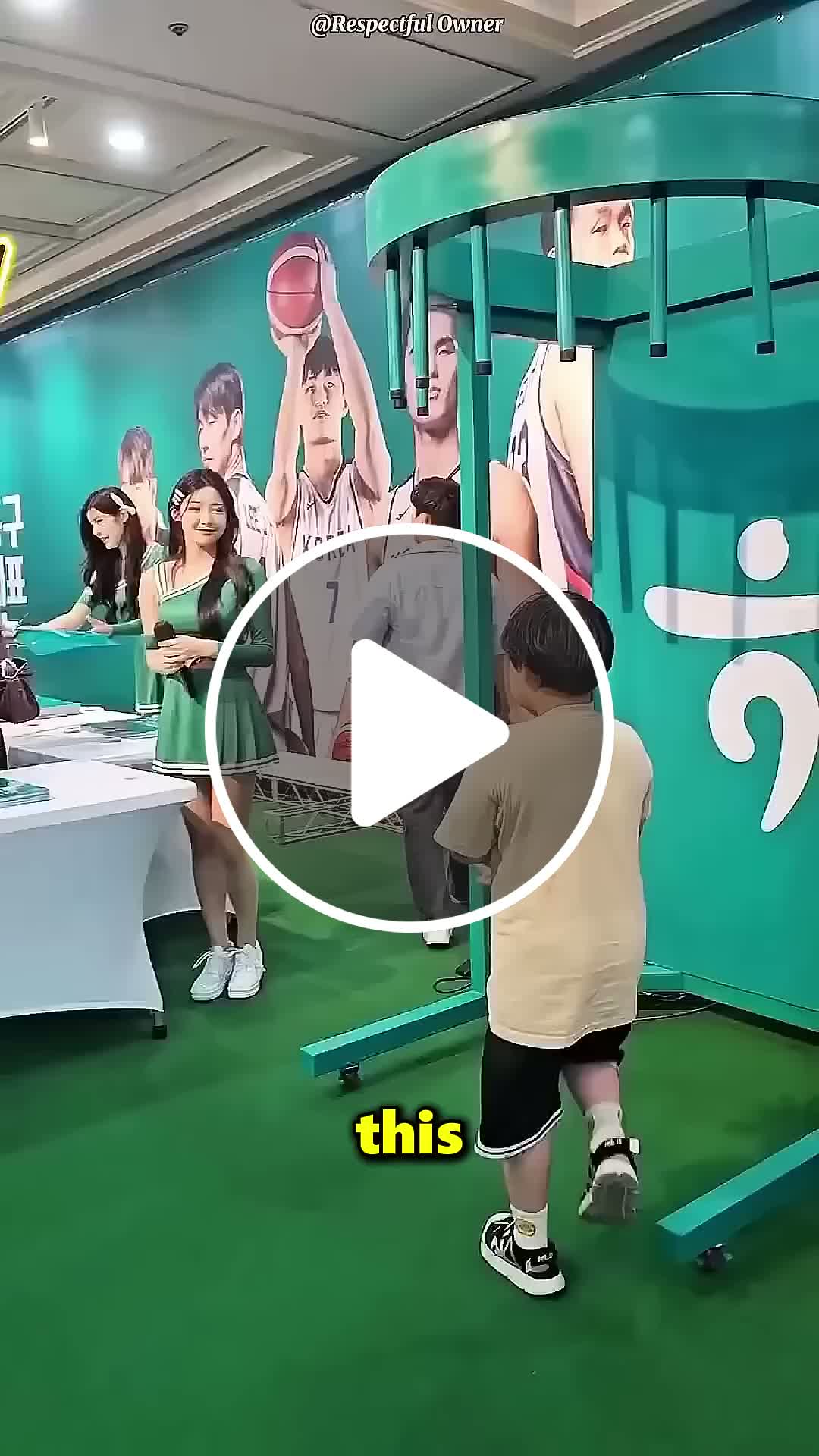 This Guy Didn't Manage To Catch A Single Stick 😮 - NewsBreak