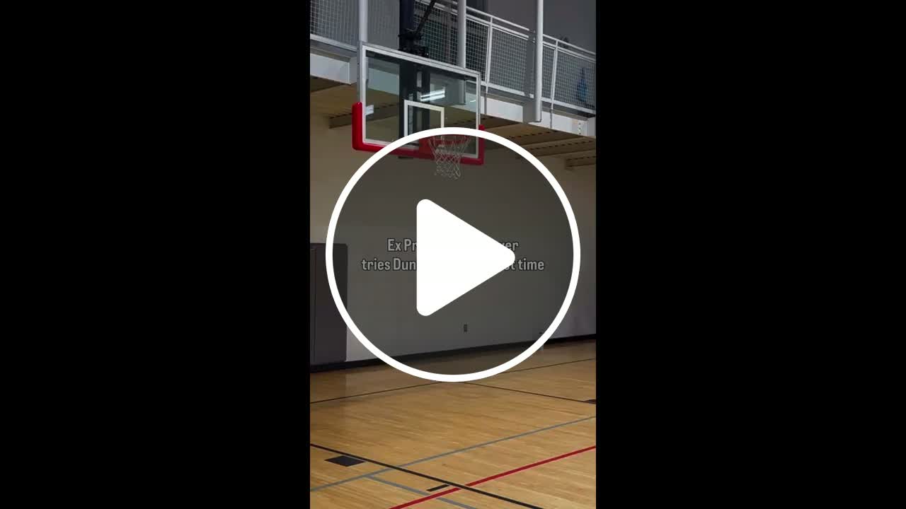 Travis Reynolds: Ex Pro Fortnite Player Attempts Dunking for the First ...