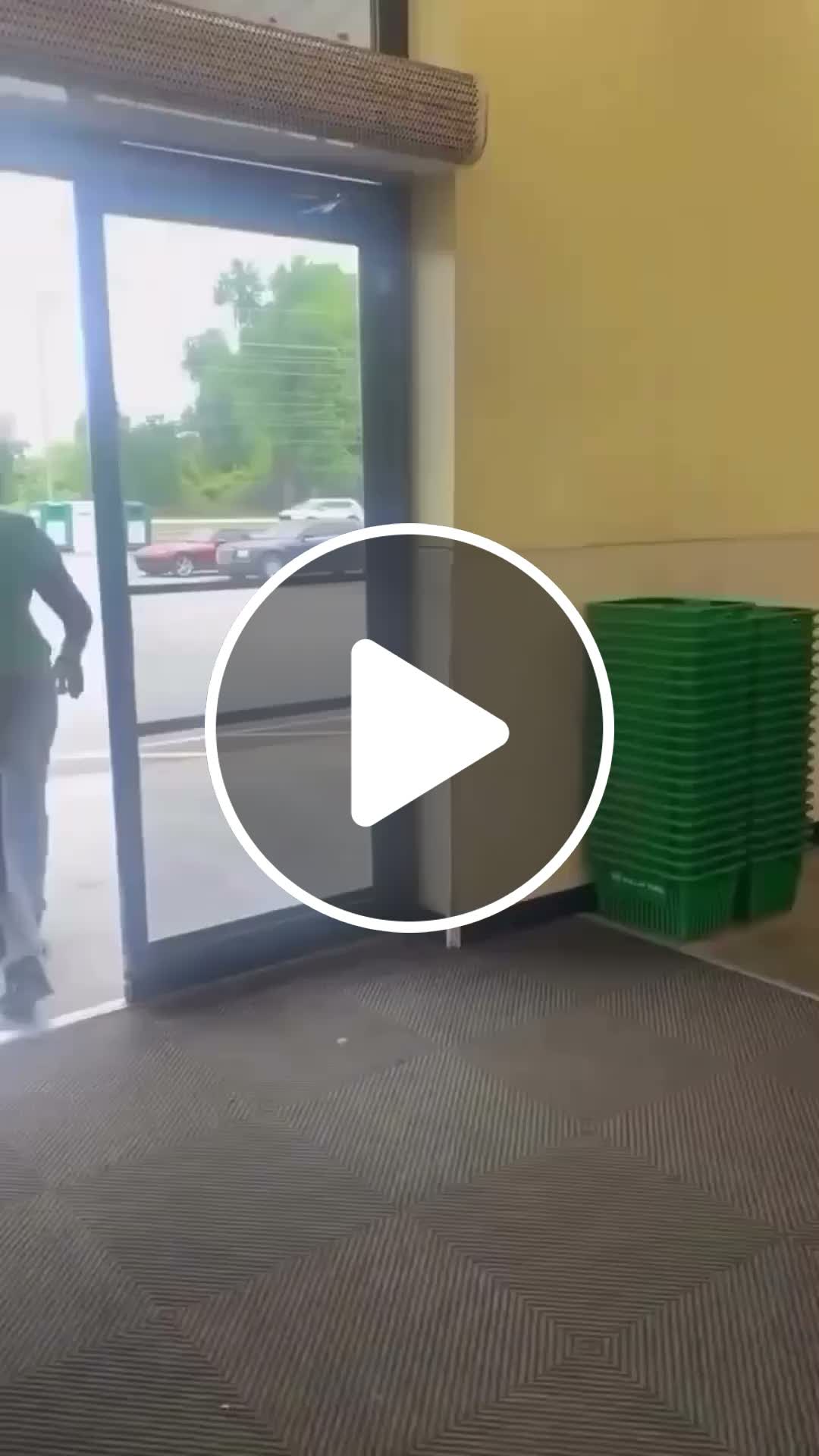 using her for a speed bump crazy work #cartrouble #publicfreakout ...