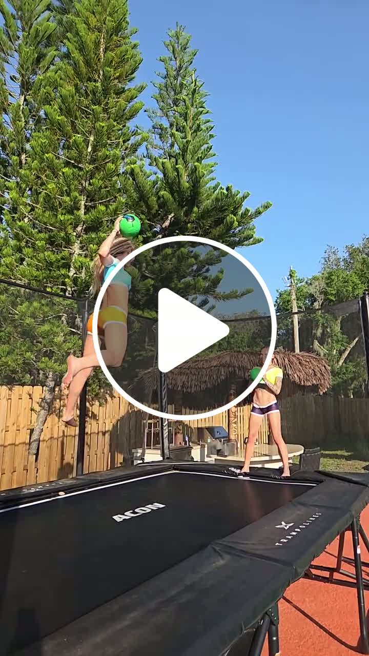 Easy target 👌 Littlelyssy - NewsBreak