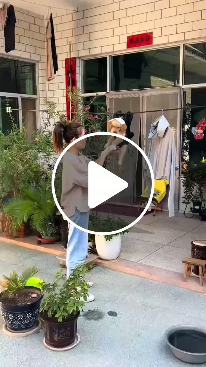 Time to clean the baby 😍 - NewsBreak